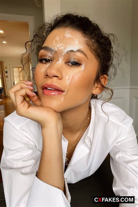 Zendaya Moi667911