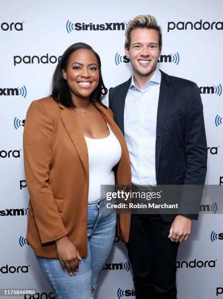 Maxwell Raven Photos Et Images De Collection Getty Images