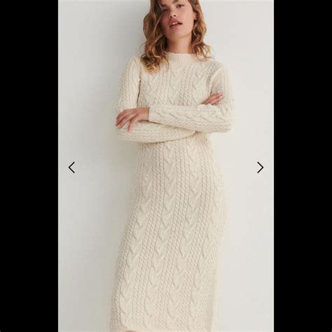 Нова довга вязана сукня Reserved плаття вязане сукня трикотажна міді перлини нюдова — ціна 600