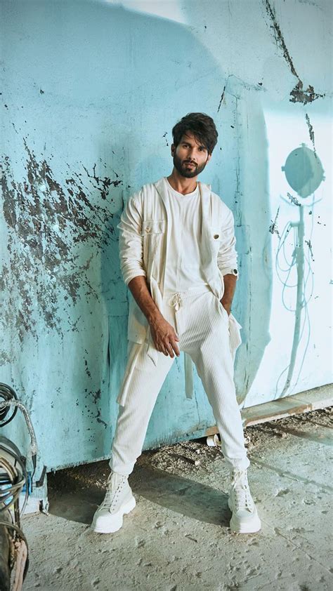 Shahid Kapoor Wallpapers