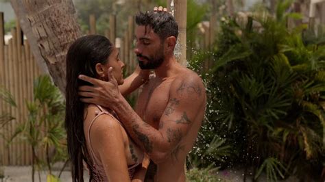 4300 Couples Showering Stock Videos And Royalty Free Footage Istock