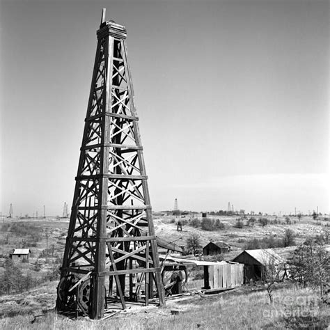 Old Oil Rigs In Texas