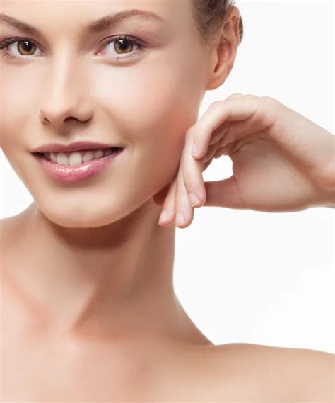 Expertly Recenter Your Smile After Chin Lipo