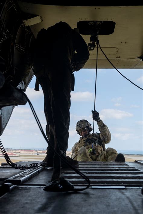Dvids Images Us Marines And Airmen Conduct Alternate Insertion