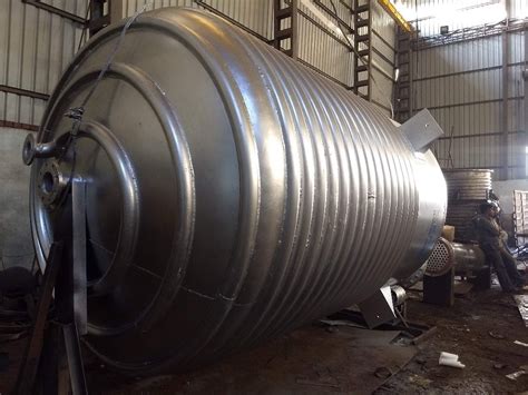 Chemical Agitator Reactor Material Grade SS SS MS Rs Unit ID