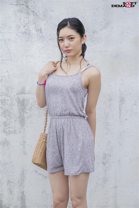 真夏の逆転マジックミラー号「海水浴中の素人ビキニ娘の大胆sexをナマで見たくないですか？」美巨乳限定ナンパgetスペシャル！！変態男達の前で見られているとは知らずに大胆ナマsexを披露