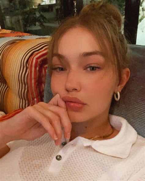 Gigi Hadid Just Got A Wispy Curtain Bangs Haircut