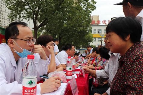烟墩街道滨湖欣园社区党支部联合包河区九三学社基层委、安医四附院开展专家义诊活动 包河先锋网