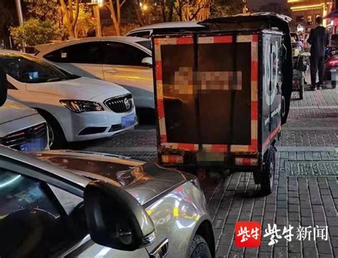 双十一后快递迎高峰 警方提醒小哥再忙也要注意安全 六合 高某 车辆