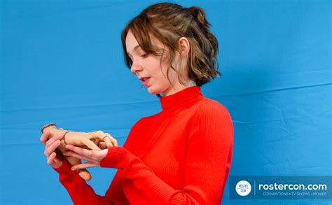 Pictures Emma Myers Roster Con