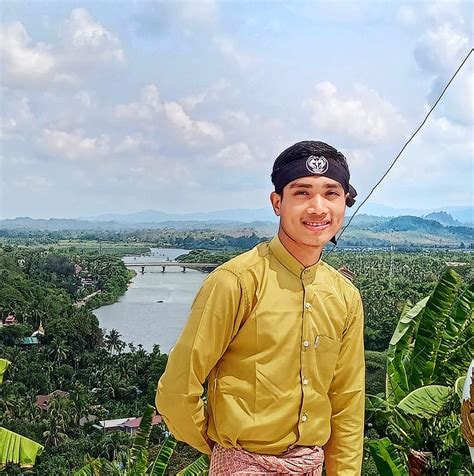 Soe Myint Aung Idea Yangon