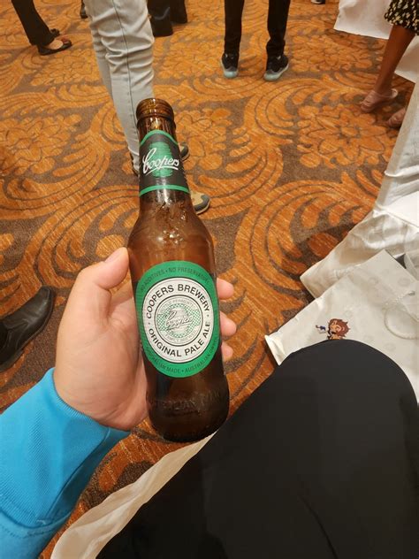 인도에서 호주맥주 먹는중 해외축구 에펨코리아