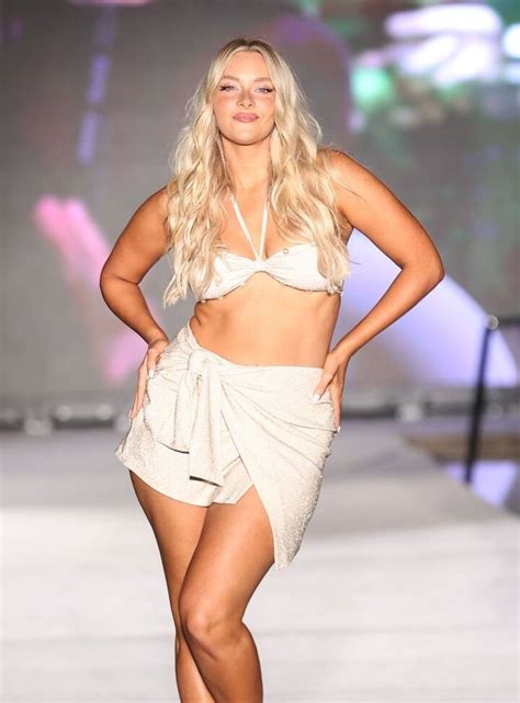 Camille Kostek Nude Porn Pictures Xxx Photos Sex Images 4061853 Page 3 Pictoa