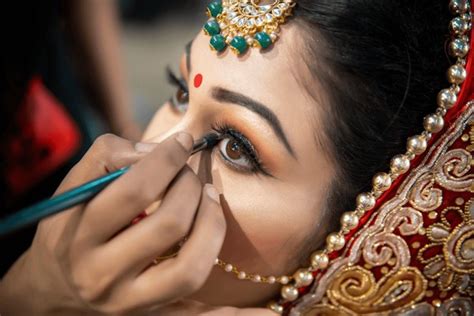 Indian Wedding Eye Makeup For Bride