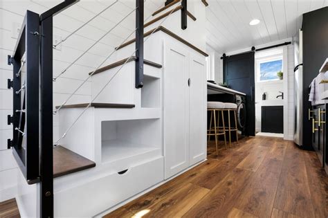 Brand New Tiny House Shadow Is Pure Elegance In Black And White