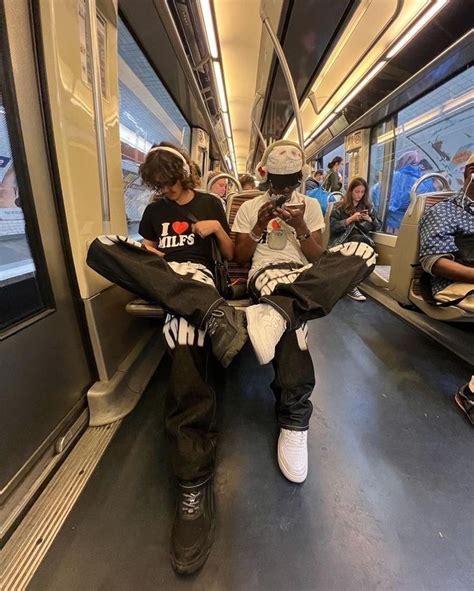 Y2k Outfits Men Trendy Babe Outfits Street Style Outfits Men Men S Outfits Pic Pose Photo