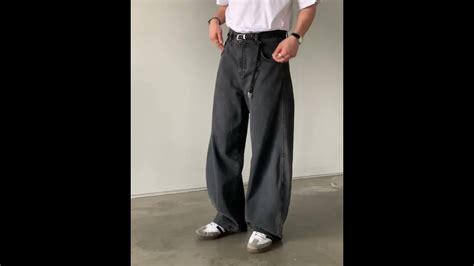 남자 코디 풍성하게 떨어지는 와이드 벌룬 커브드 데님 팬츠 사계절 바지 팬츠 데님 청바지 흑청바지 데일리팬츠 꾸안꾸 데일리룩 남자바지코디 남자쇼핑몰
