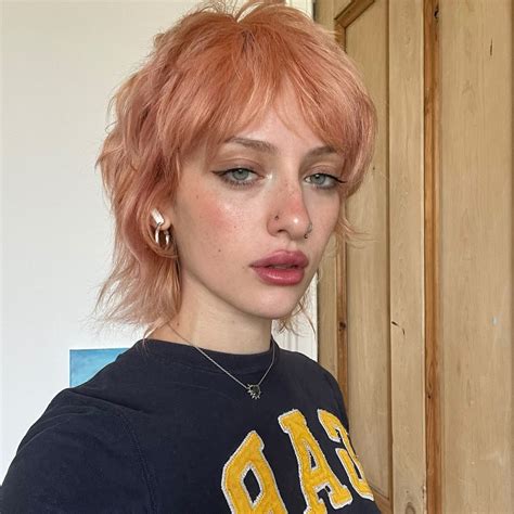 13 Gorgeous Pixie Hairstyles With Bangs For Everyday Style