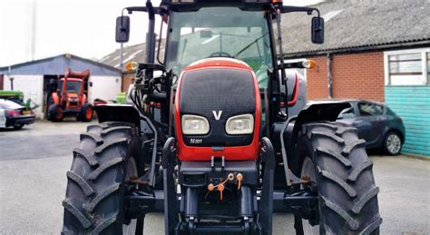Valtra N101 No Loader Phoenix Euro Tractor