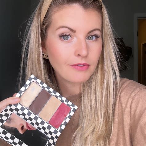 Who Needs An Easy And Fast Makeup Routine This Makeup Is Amazing Because Its Not Only Super