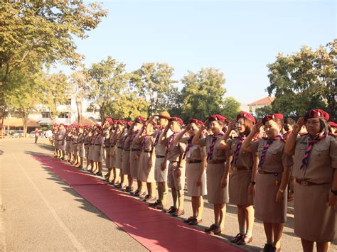 วันที่ 22 พฤศจิกายน 2566 นายธีระศักดิ์ แก้วสุข ผู้อำนวยการโรงเรียนส่วนบุญโญปถัมภ์ ลำพูน นำคระผู้