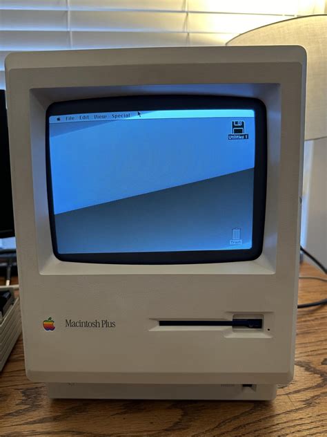 Mac Plus Image Tilting Rvintageapple