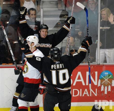Photo 2007 Stanley Cup Finals Anaheim Ducks Vs Ottawa Senators Game 1