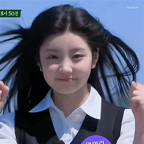 Illit Community Post 원희 아기 생일 축하해 너와 함께한 첫 번째 생일 앞으로도 셀 수 없이 많이 있을