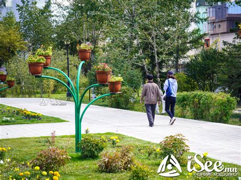 ФОТО Төрийн ордны ард талын цэцэрлэгт хүрээлэнгийн тохижилтыг бүрэн дуусгаж иргэдэд нээлттэй