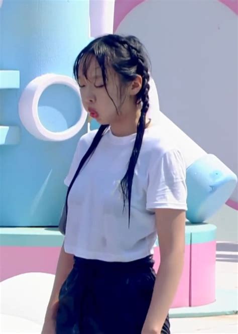 邓园长的狗 On Twitter 射屏 意淫 B站 塑料叉 叉叉 我操，塑料叉的骚屁股是真的大，逼站是真的会拍，射屏今天射不了了，已经因为叉叉早泄了，下次一定。