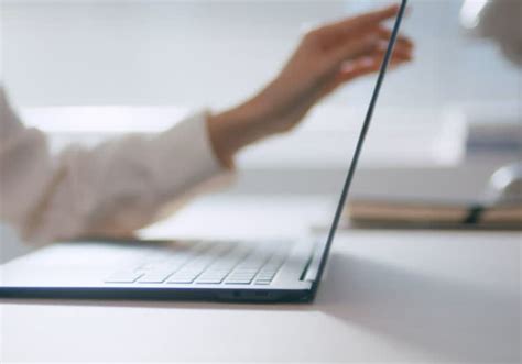 Lg Gram Superslim Weighs Under Kg Packs A Inch Oled Screen Techspot