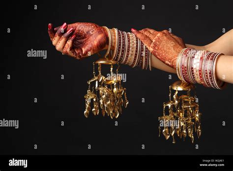 Indian Womans Hand Hi Res Stock Photography And Images Alamy