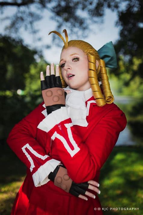 Karin Cosplay