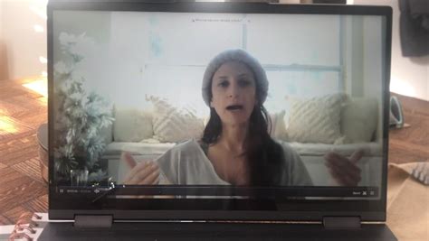 Check Out What Joellen Resch Has To Say About Simplicitys 200hr