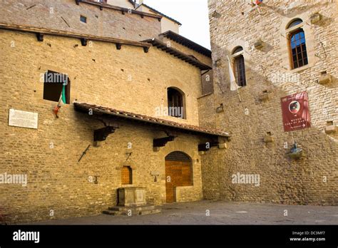Dante house museum hi-res stock photography and images - Alamy