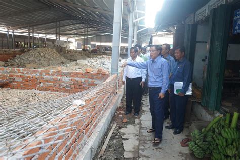 ပဲခူးတိုင်းဒေသကြီး ဝန်ကြီးချုပ် ဦးမျိုးဆွေဝင်းနှင့်အဖွဲ့ နတ်တလင်းမြို့ မြို့မဈေးဈေးရုံအသစ် တည