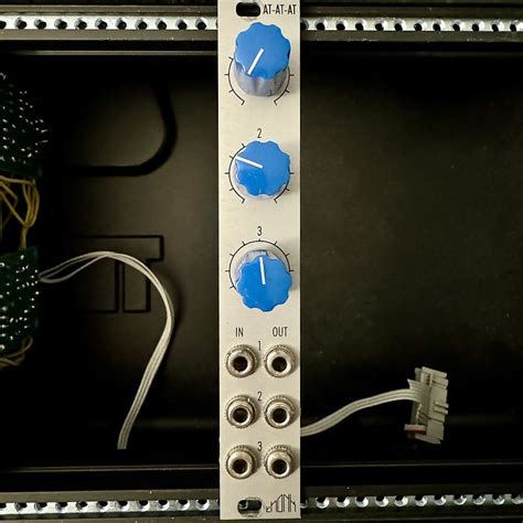 thonk at at at eurorack passive triple attenuator module reverb