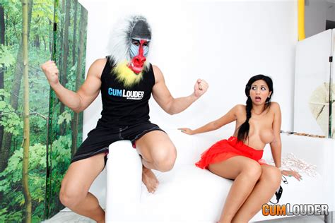 Julia De Luc A Gets Tormented And Fucked Cumlouder Com