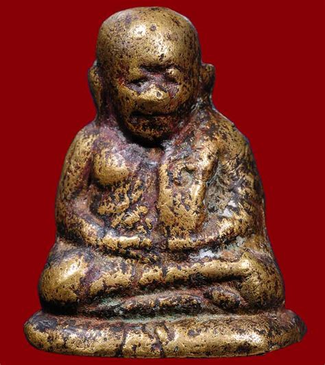 หลวงพ่อเงิน วัดบางคลาน รุ่นปืนแตก นิยมเศียรโต พิมพ์ ช อุ ขึ้น กรรมการ ปี ๒๕๒๘ ๒ พระเครื่อง