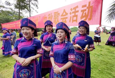 广西罗城：唱山歌 迎中秋 人民图片网