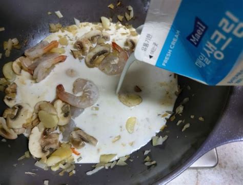 바질 페스토 크림 파스타 만들기