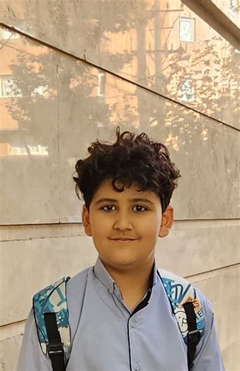 آشنایی با ایلیاد مصلی نژاد