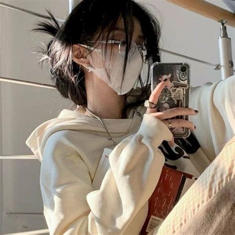 Top 100 ảnh gái xinh tóc dài đeo kính đẹp cực xinh