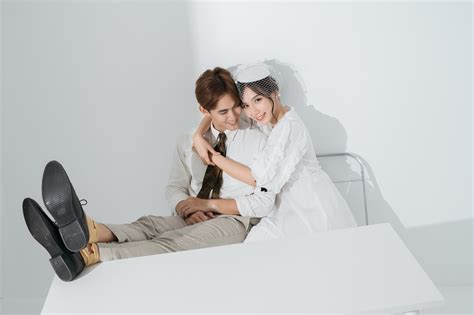 บ้ า น ใ บ ด่ า ง เสน่ห์จันทร์ บุษราคัม พีช เลม่อน 🌱 Homalomena Rubescens Variegated ไม้หน่อ