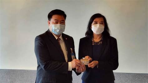 “วลัยพร รัตนเศรษฐ” รายงานตัวเป็น ส ส พปชร ป้ายแดง เสียบแทน “ชัยวุฒิ” ที่ลาออก