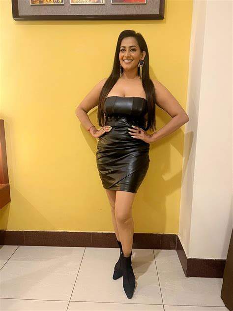 சஞ்சனா சிங் photos and images 32212 filmibeat tamil