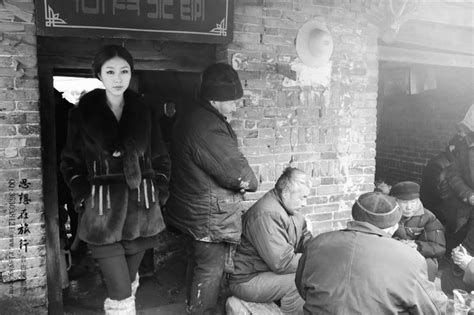 老茶馆 茶客 美女 煮一杯茶品生活的香 15 2 中国风