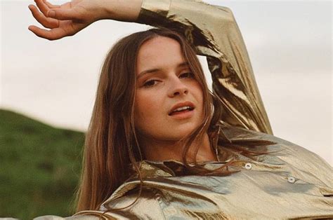 Gabrielle Aplin Home