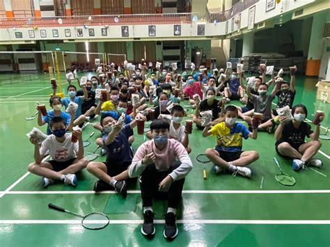 台中市萬和國中羽球隊 恭喜109級畢業學姐 杜宜宸 榮獲2022年全國第一次羽球排名賽女乙組雙打亞軍🥈