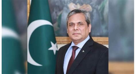 Dr Nafees Calls On Railways Minister Urdupoint